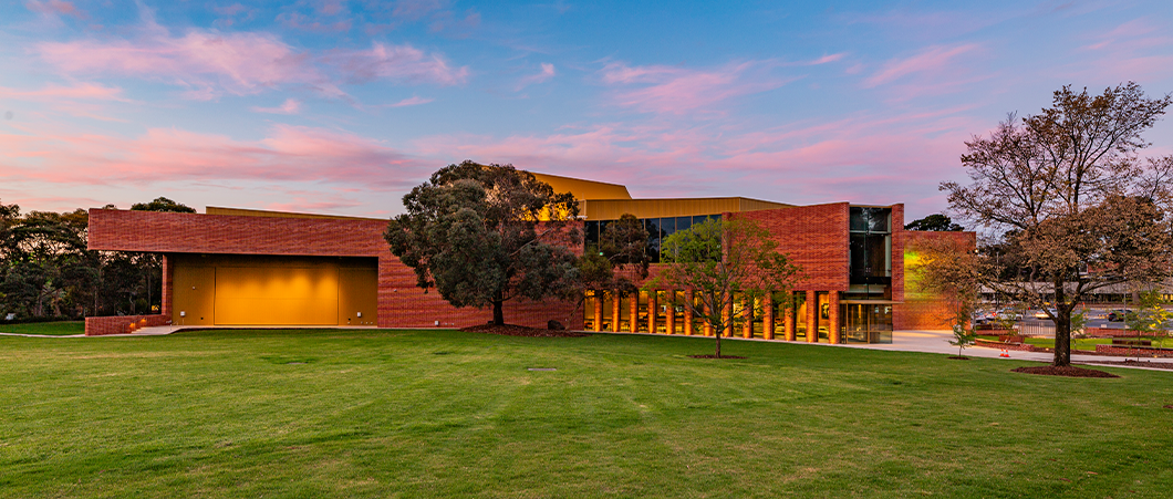 The Round | Creative Whitehorse